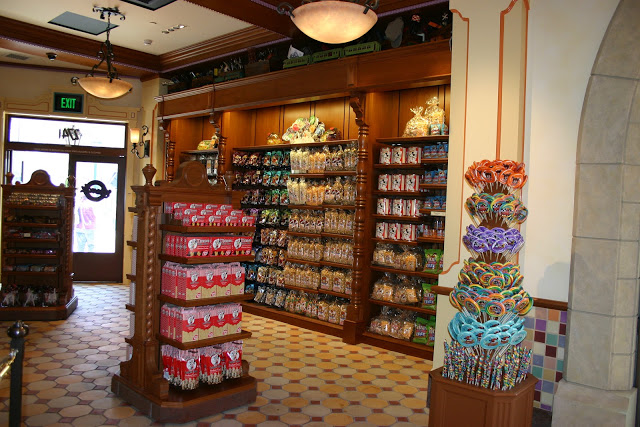 The Sweets of Trolley Treats + a look inside the candy kitchen - Babes ...